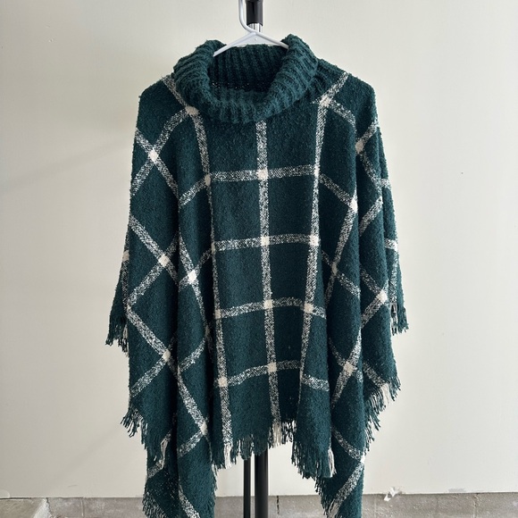 LOFT | Sweaters | Loft Forest Green Checkered Poncho | Poshmark
